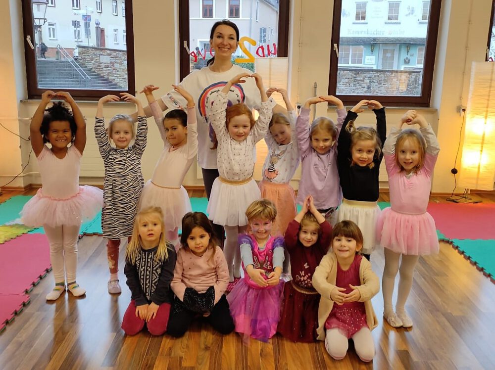Zauberhafte Ballett-Kurse für Kinder – Jugend-, Kultur- und ...